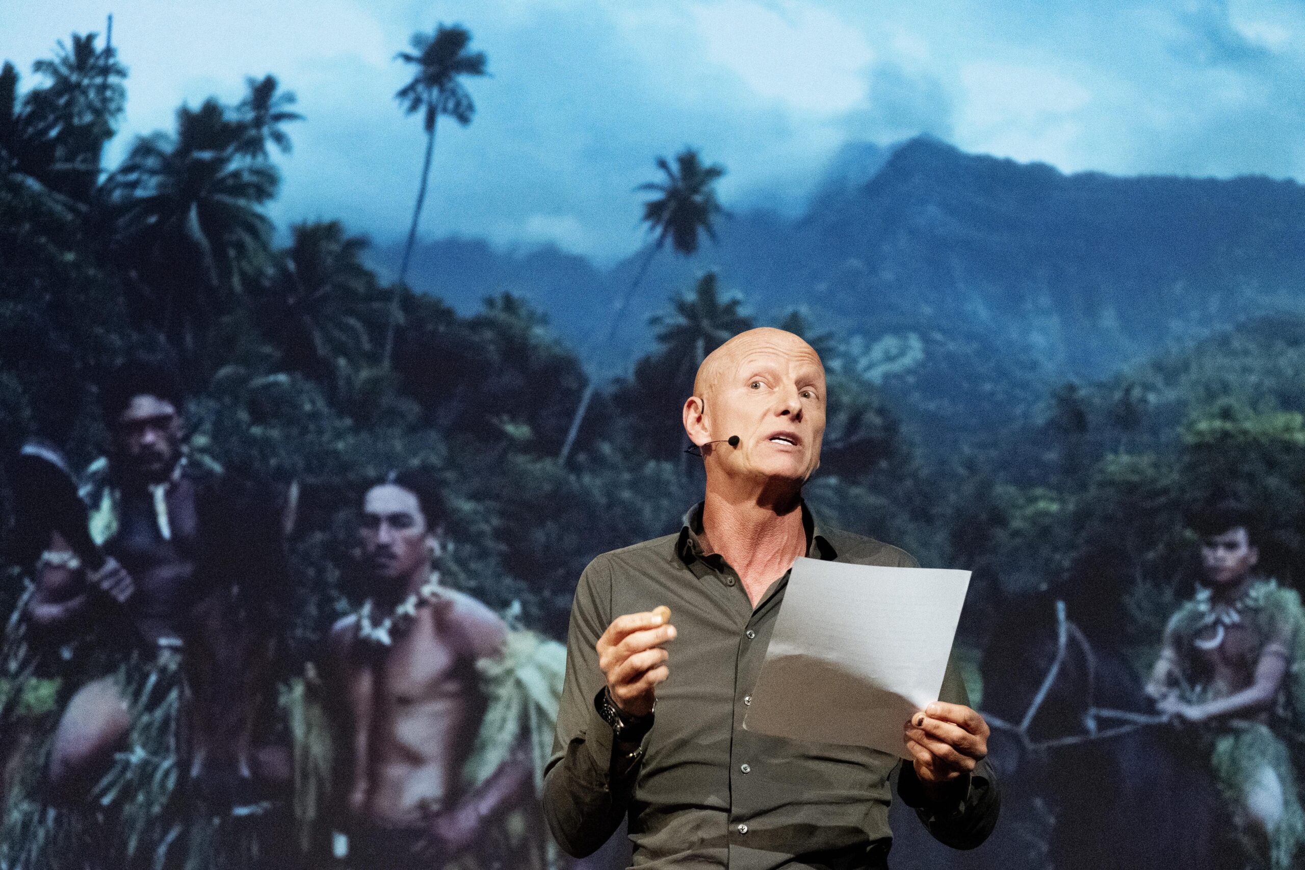 Jimmy Nelson: Beauty and Risks of Photography and Film - De Balie